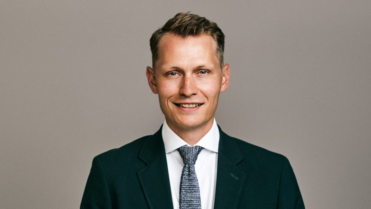 Cobham Satcom sold to Solix Group - Accura